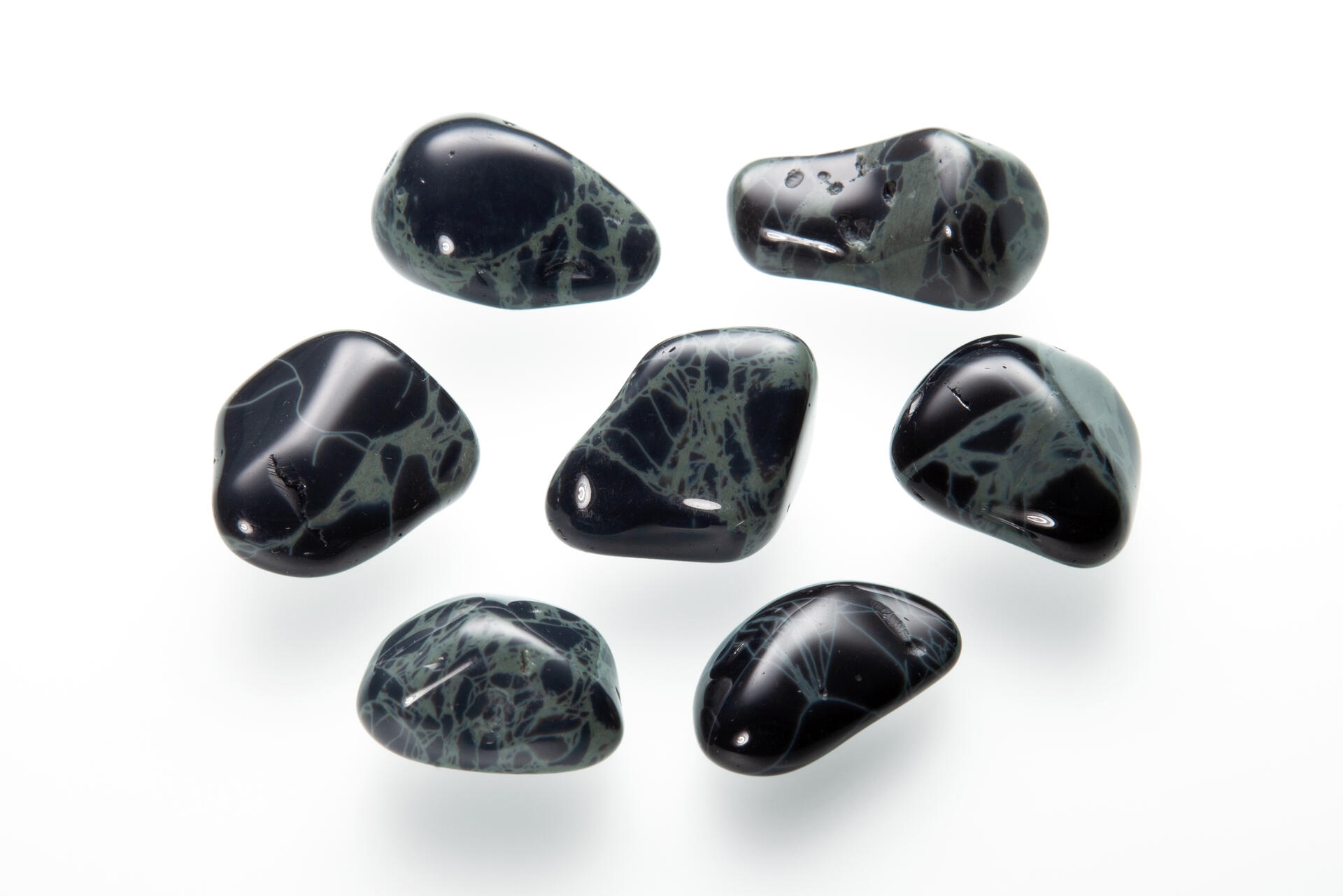 Obsidian Spider | World of stones