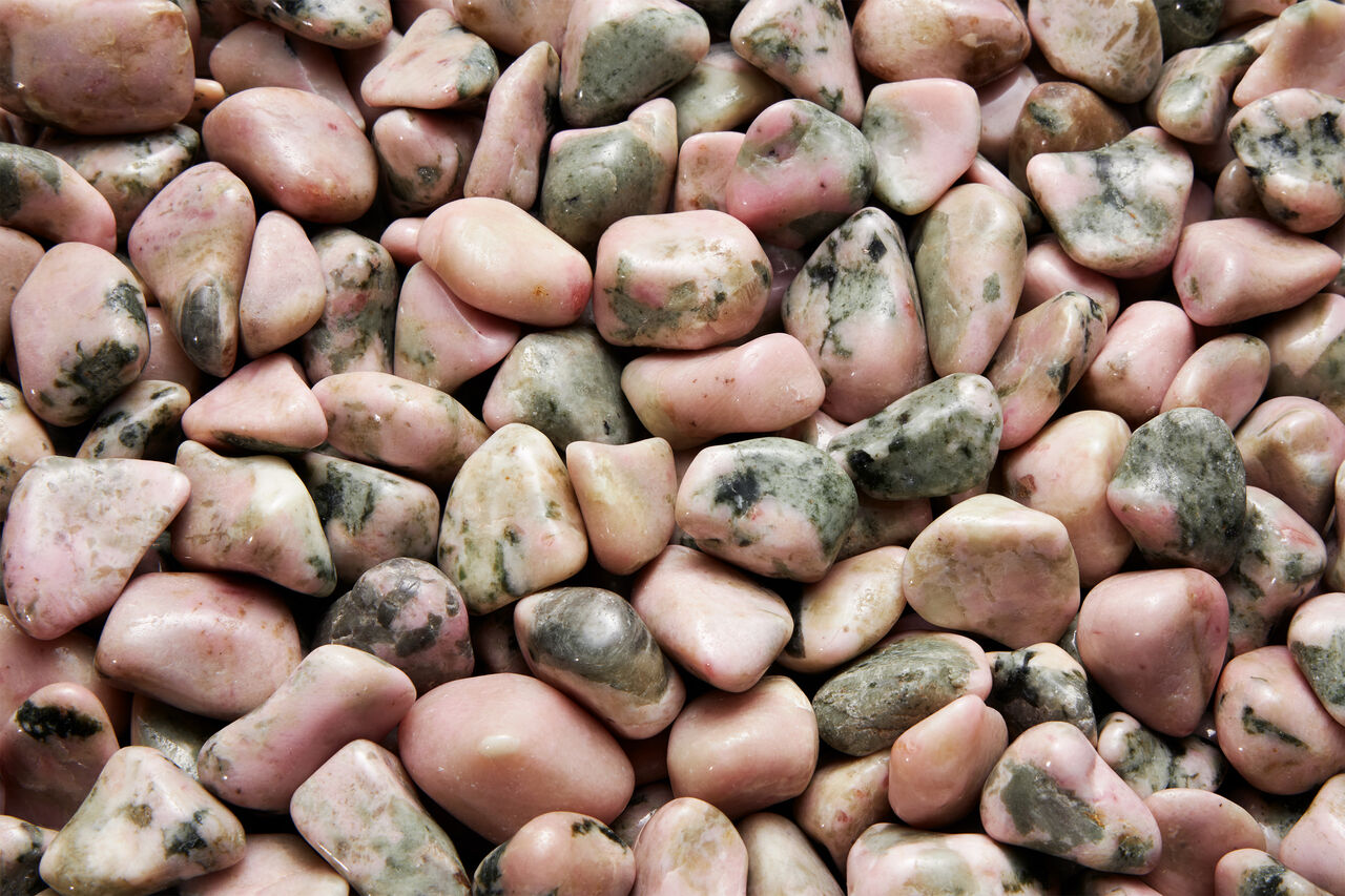 Thulite B | Svet kamenu - Wholesale